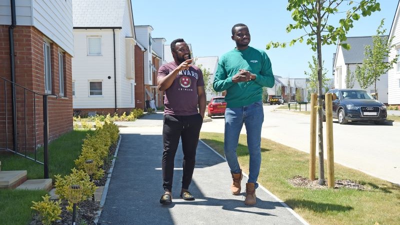 Friends Buy At Bovis Homes' The Gateway In Bexhill | WhatHouse.com